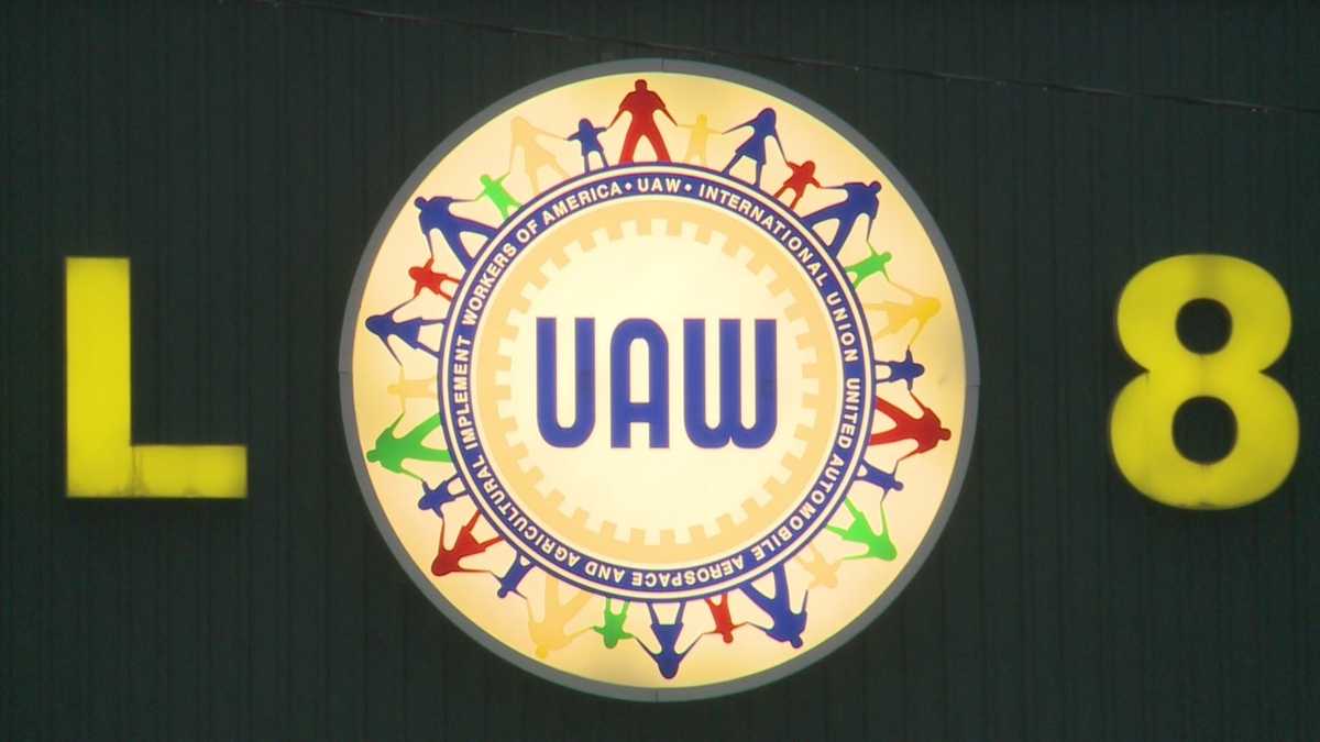 UAW opens overnight shelter for civilians affected by ice storm
