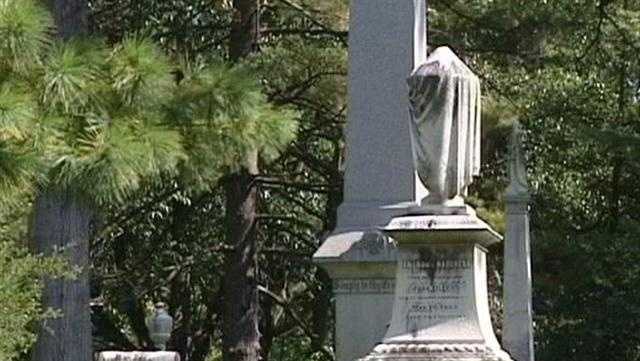 Freedom Center contributing to restoration of historic Black cemetery