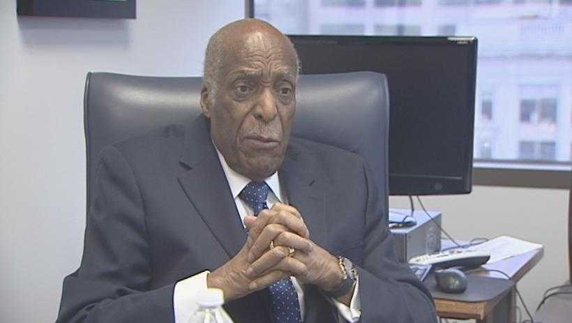 Former federal judge, civil rights leader Nathaniel Jones dies at 93