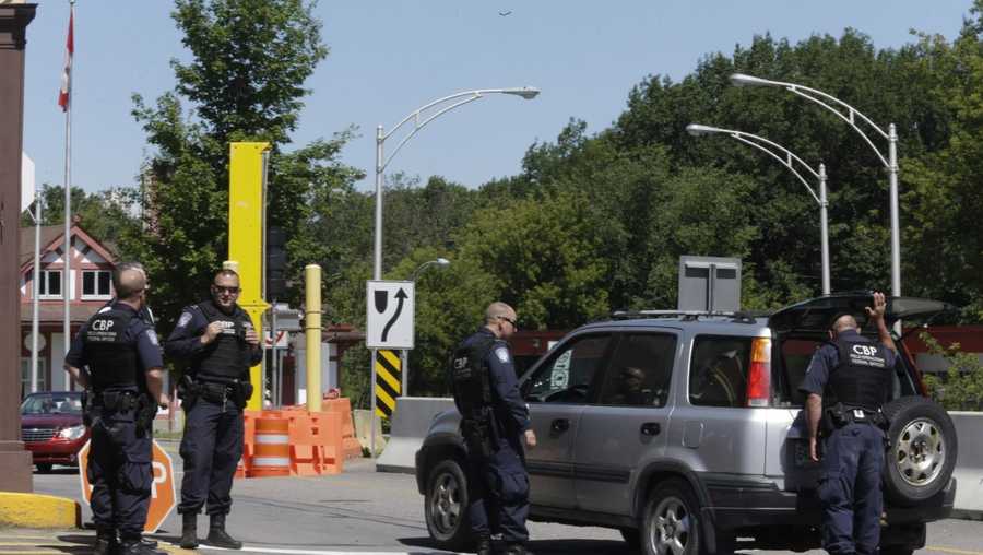 Border Patrol charges 2 in Uber with human smuggling