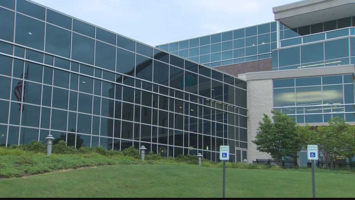 Mon Valley Hospital to suspend visitation amid rising COVID-19 cases