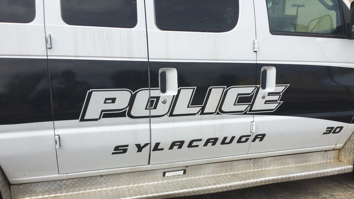 Sylacauga police search for suspect in deadly shooting