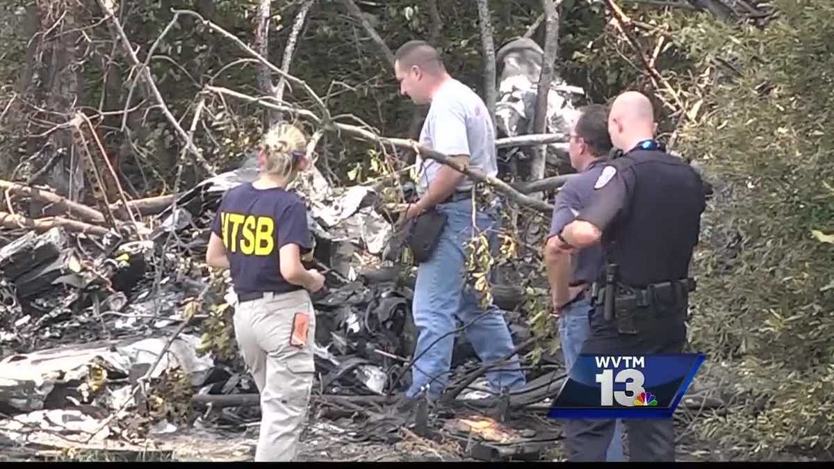1 person hurt in small plane crash in Alabama