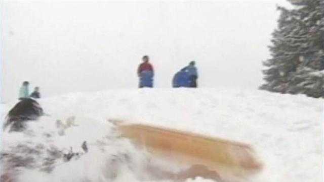 Man dies in sledding accident at North Carolina ski resort