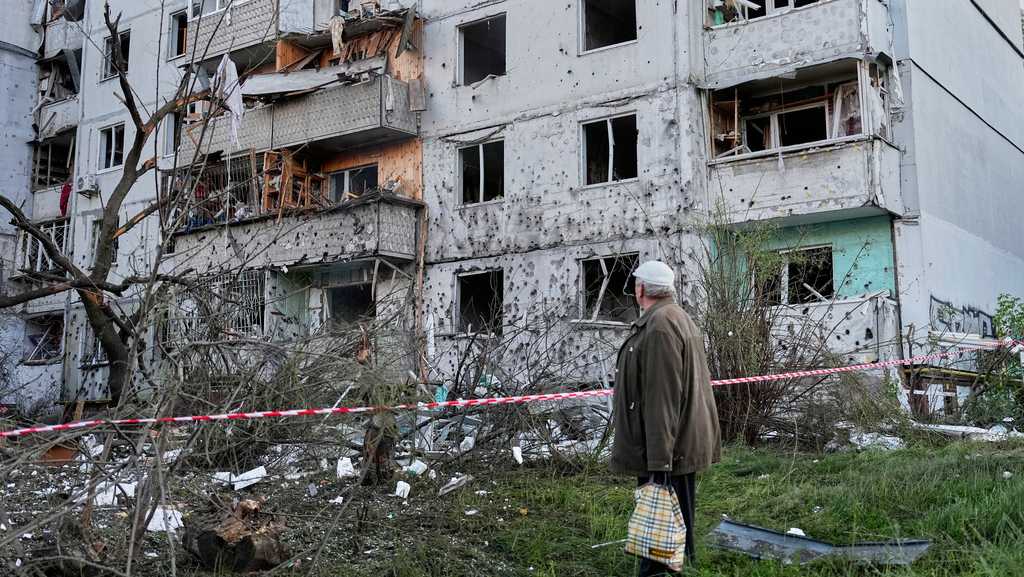 Russian attack on Ukraine kills at least 11 - WBBH