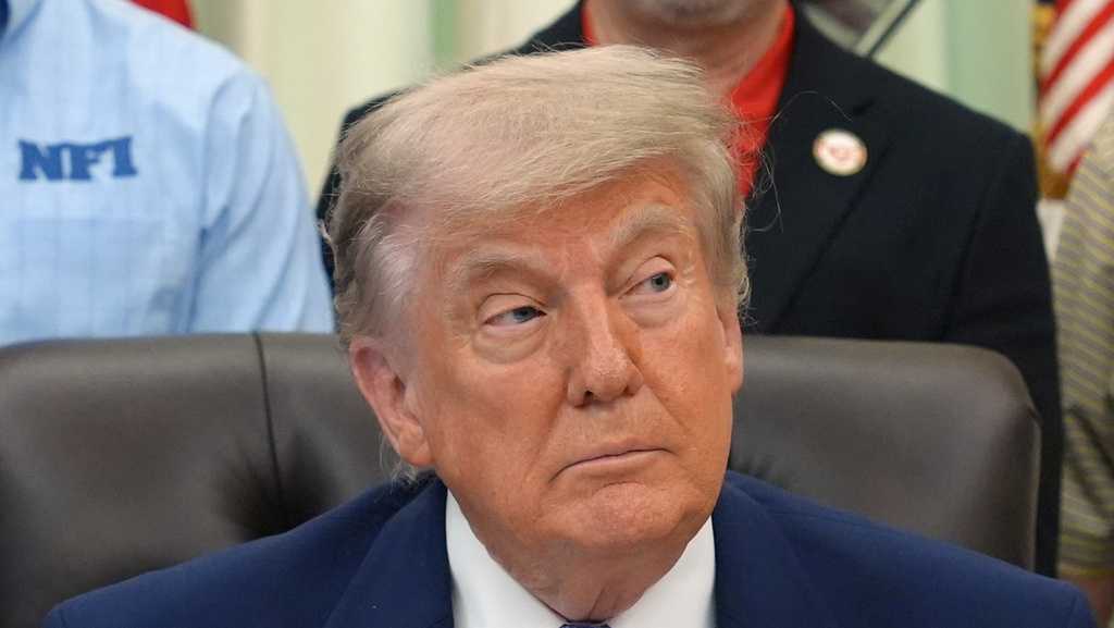 Trump says he's sending 5,000 more troops to Poland