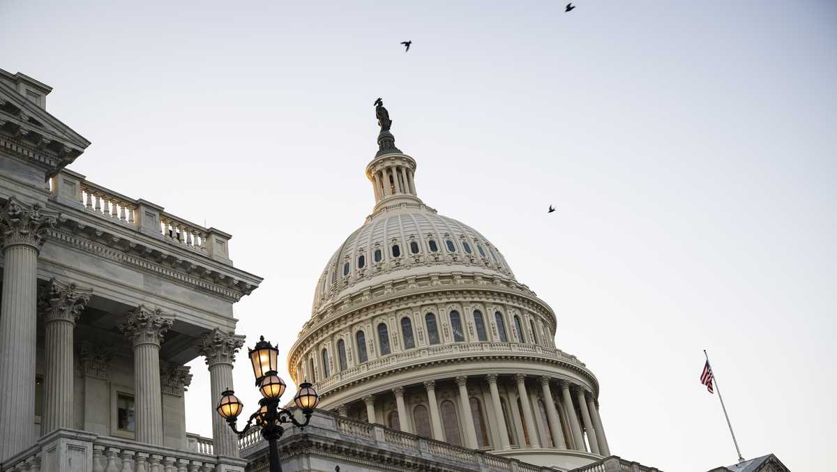 Senate advances bill aimed at ending Iran War