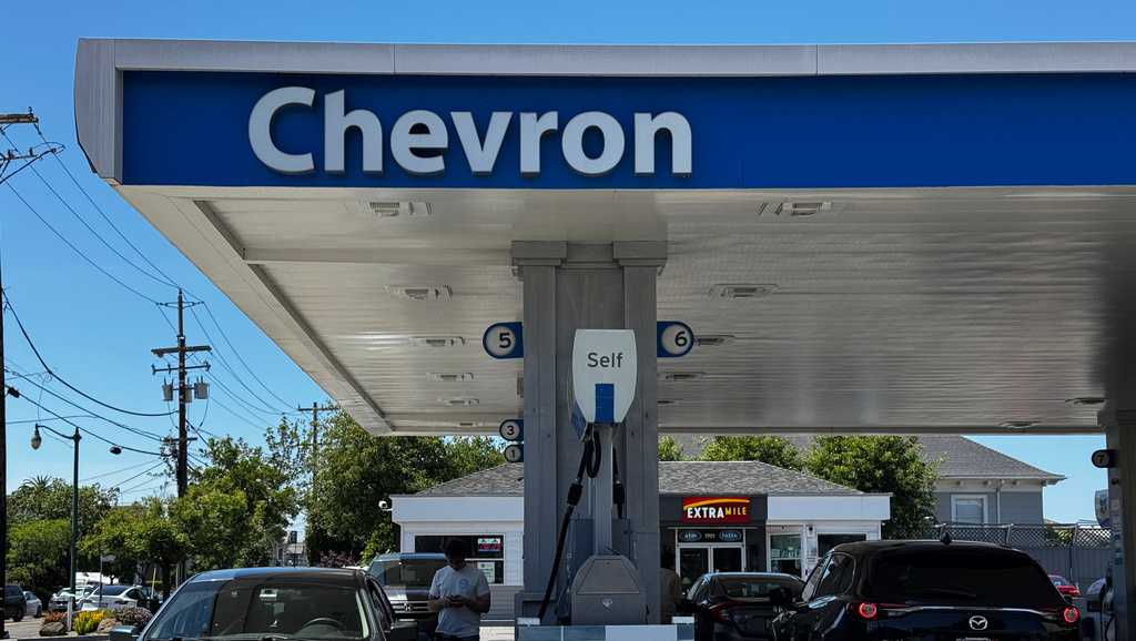 Newsom's office warns Californians to avoid Chevron over gas prices