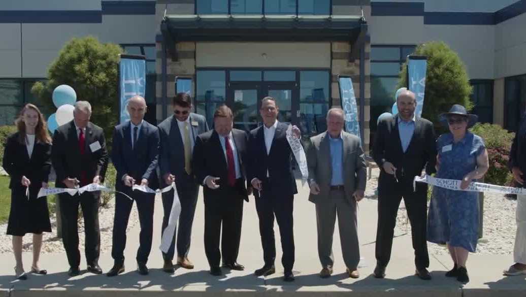 Pennsylvania governor highlights $60 million pharmaceutical expansion ...