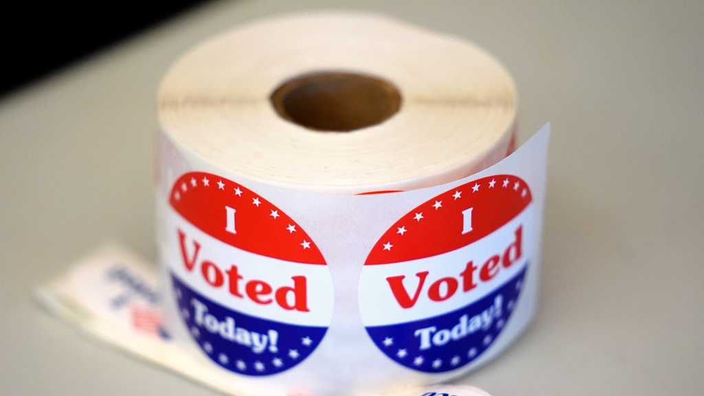 Federal judge dismisses DOJ lawsuit against Arizona seeking voter data