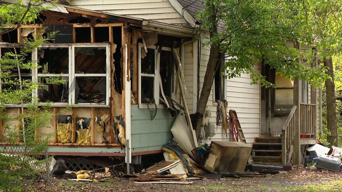 Officials: One dead in Pasadena house fire overnight