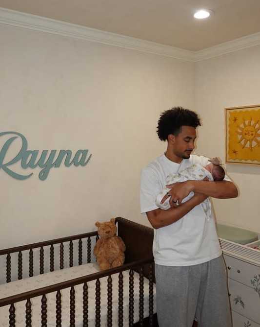 Packers QB Jordan Love welcomes first daughter