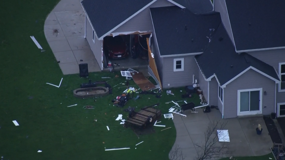 EF2 tornado with 120 mph winds hits Town of Lisbon in Waukesha Co. - WISN