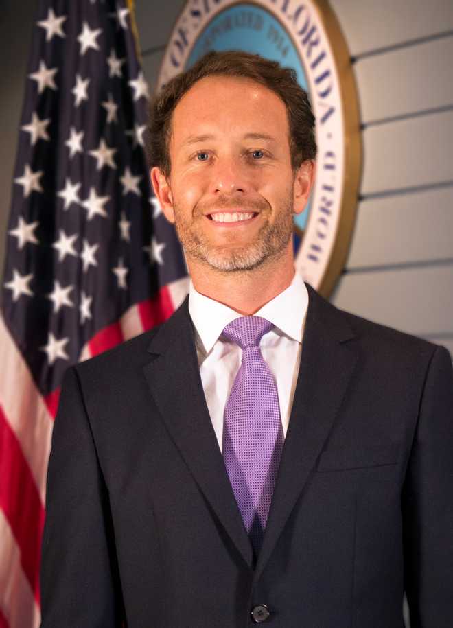 Stuart Mayor Christopher Collins resigns to run for Martin County ...