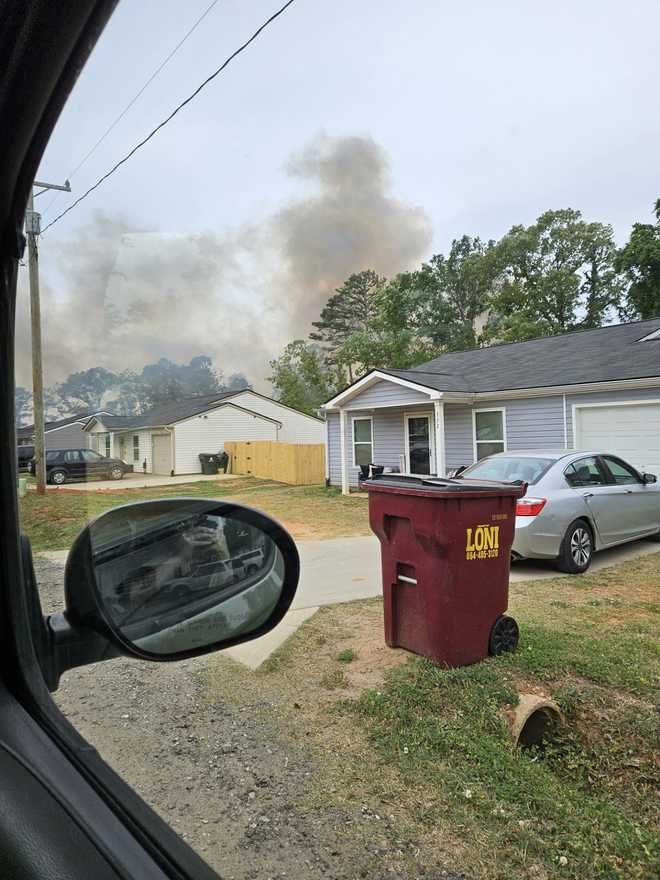 SC: Officials respond to large fire