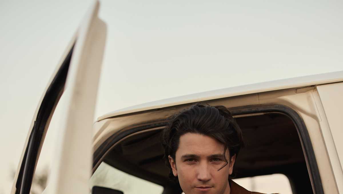 Rising country star Drake Milligan talks 'Tumbleweed World Tour' at ...