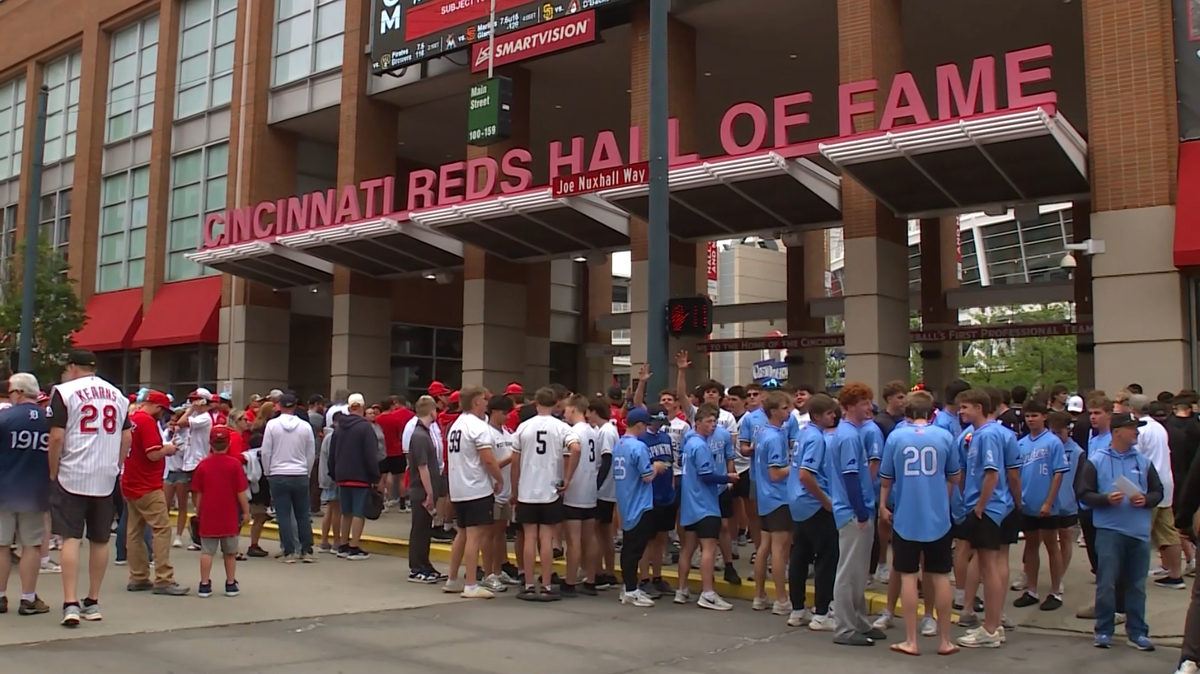 Reds team up with local high schools, fans to strike out hunger with ...