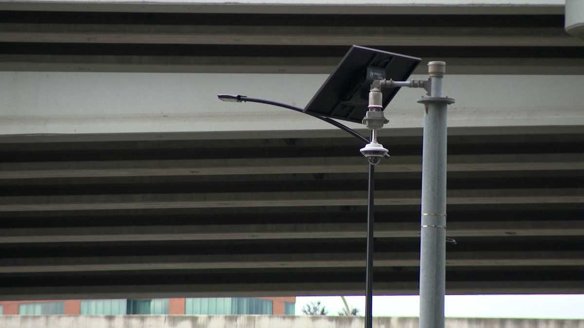 Solar-powered lighting program seeks to curb copper wire theft in ...
