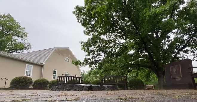 Lancaster County church remembers Revolutionary War witness tree