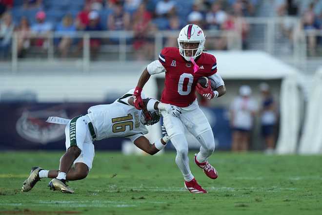 FAU sues 4 former football players over NIL contract disputes