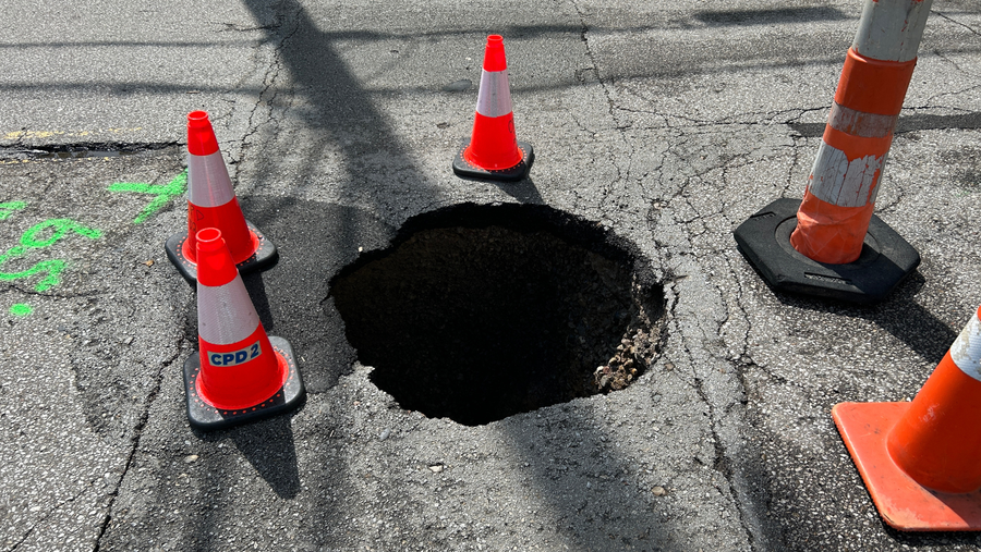 Officers block part of Pleasant Ridge road due to small sinkhole