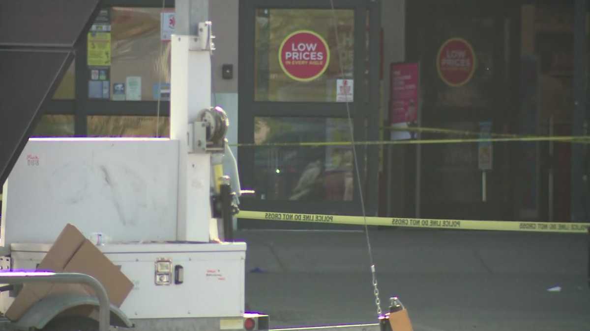 Person stabbed outside of Smith's store In Albuquerque