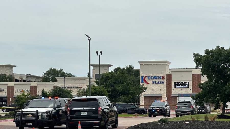 2 killed and 3 injured in shootings near Texas shopping mall