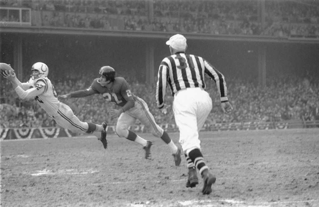 Raymond Berry, Hall of Fame wide receiver and NFL coach, dies at 93 - WISN