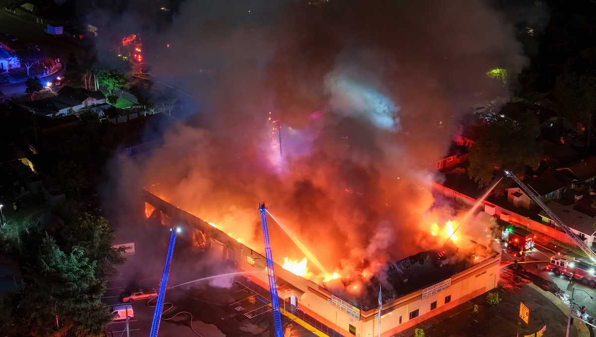 Crews battle 'challenging' commercial fire in Stockton