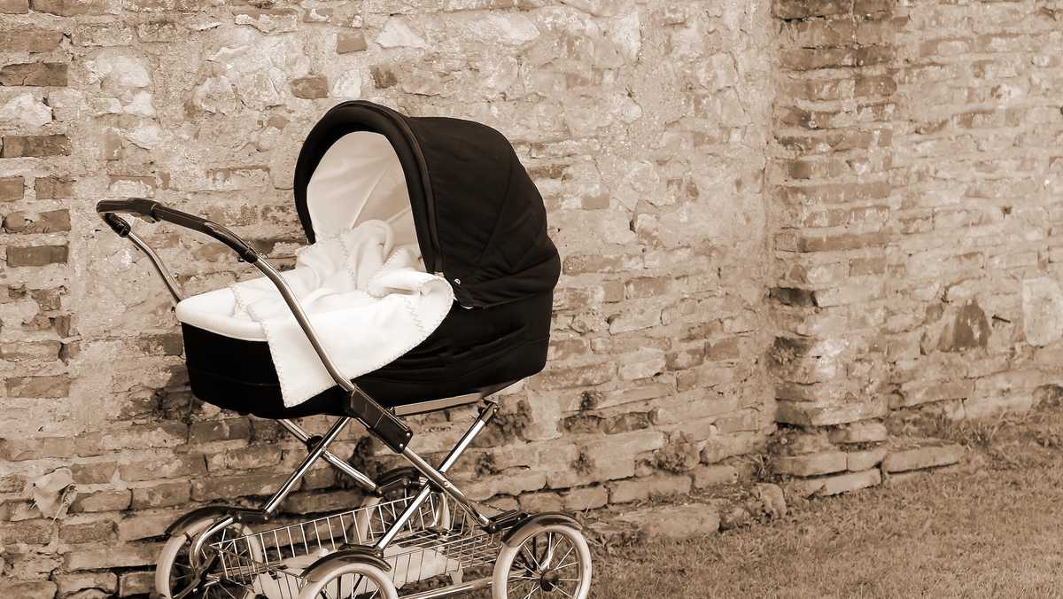 U.S. birth rate declined in 2025, CDC report says
