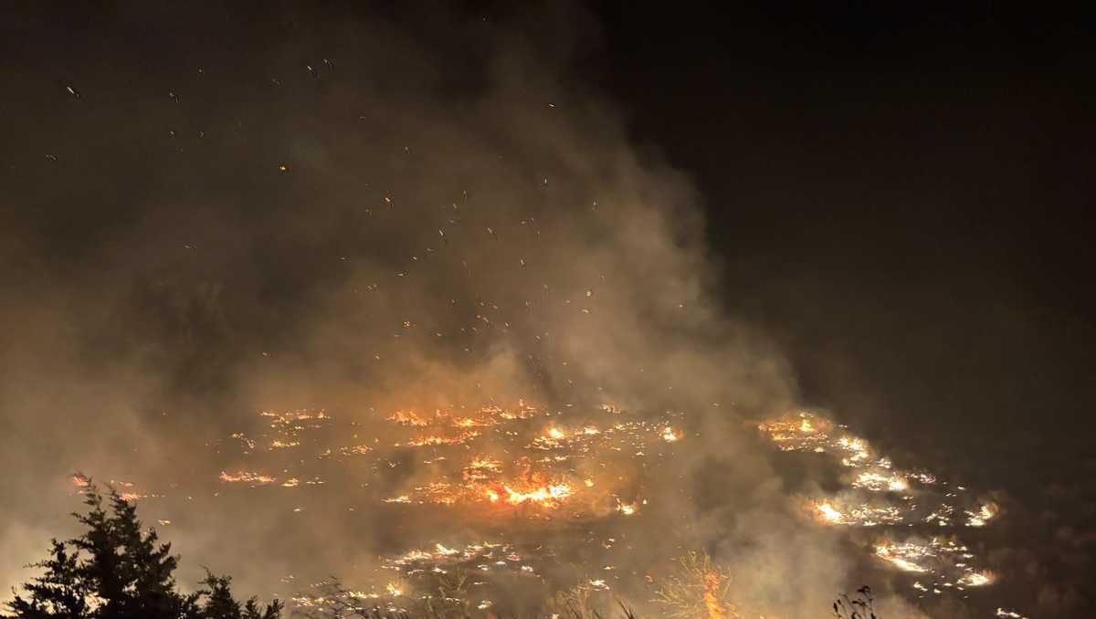 KCK firefighters return after helping fight Kansas wildfires