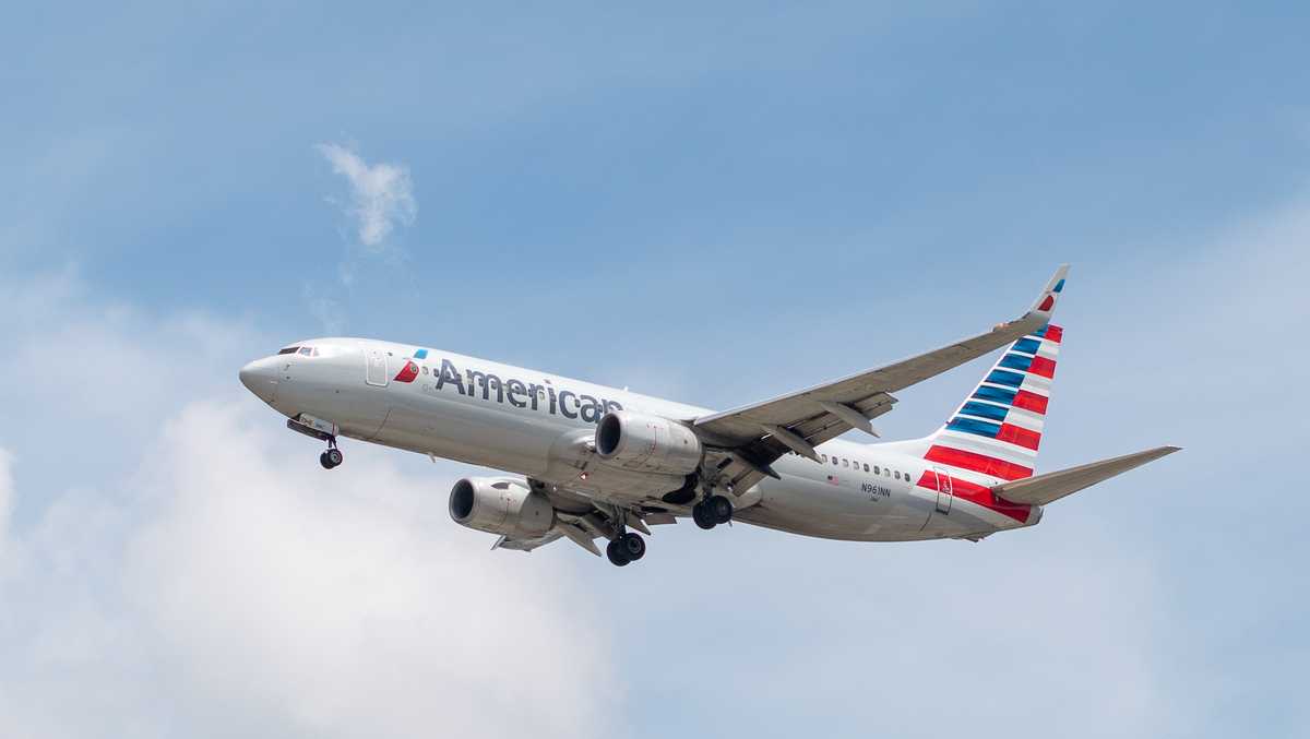 American Airlines wants to bring commercial flights back to Naples Airport