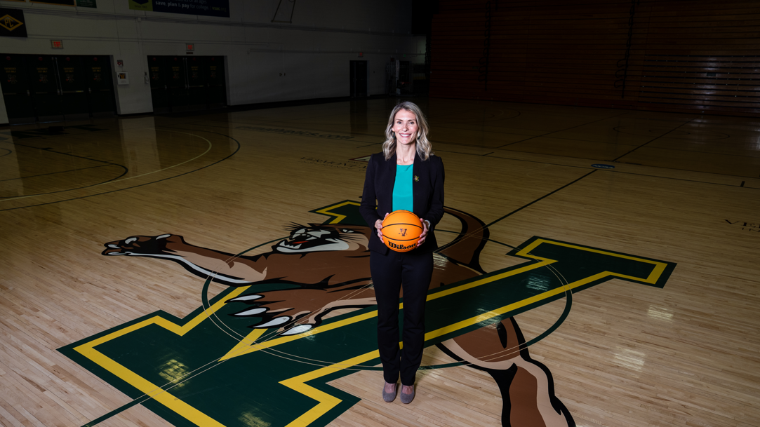 Maureen Magarity introduced as UVM women's basketball head coach