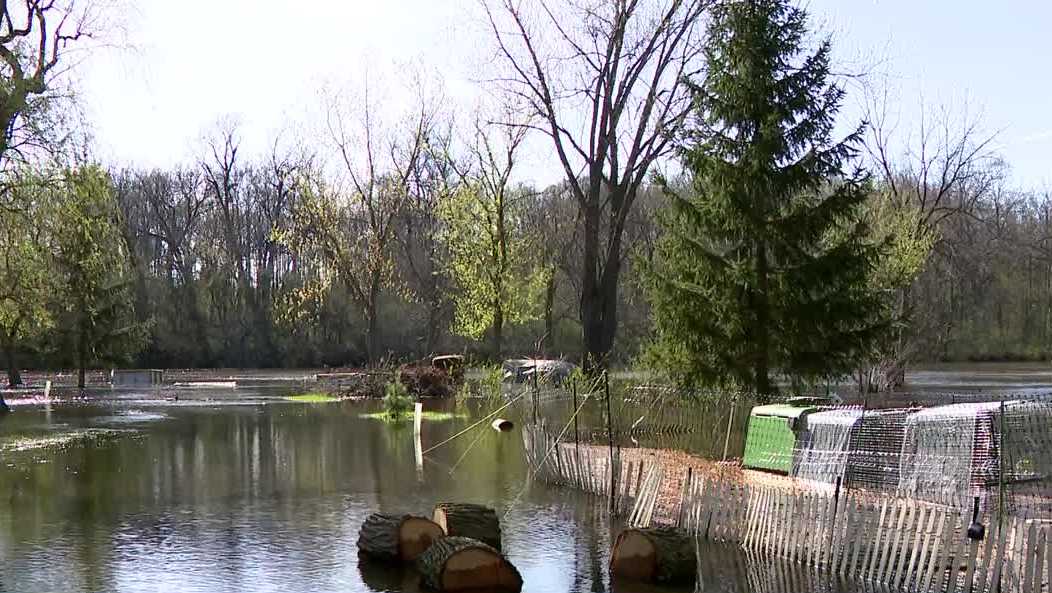 Fox River flooding impacts Racine County homes