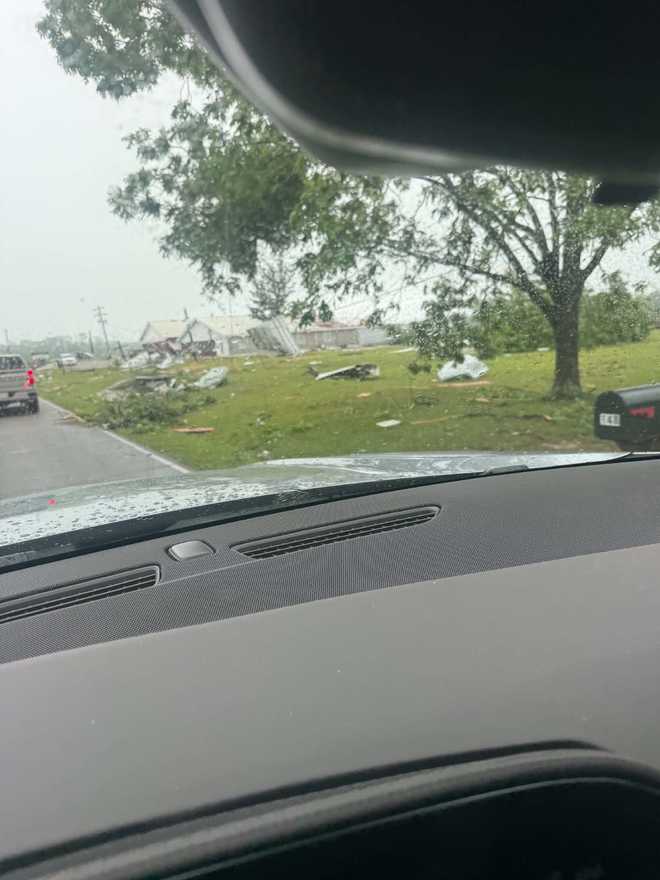 Mississippi church congregation takes direct hit from tornado