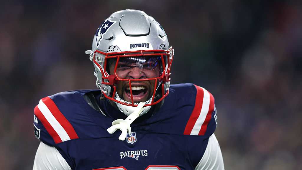 VIDEO Q&A: Anfernee Jennings explains why he picked the Saints in free ...