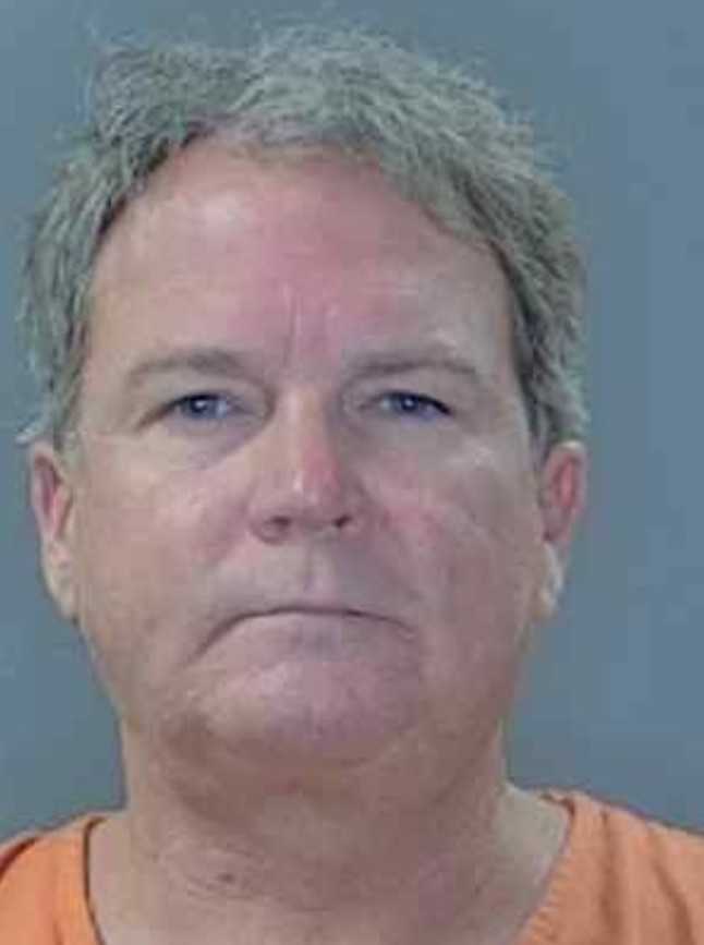Pilot turns himself in after 'flight of terror' over popular SC beach
