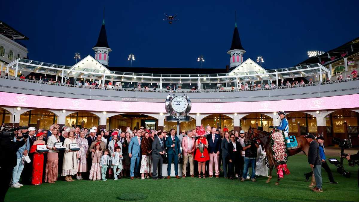From pneumonia to glory Always a Runner wins at Kentucky Oaks
