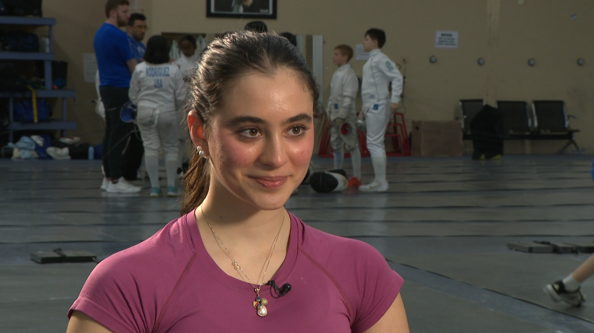 High 5: Cambridge teen, ranked 3rd best fencer in the world, chases ...