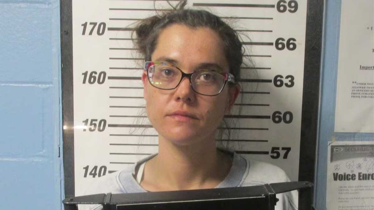 Maine woman charged with arson, attempted murder after Knox fire