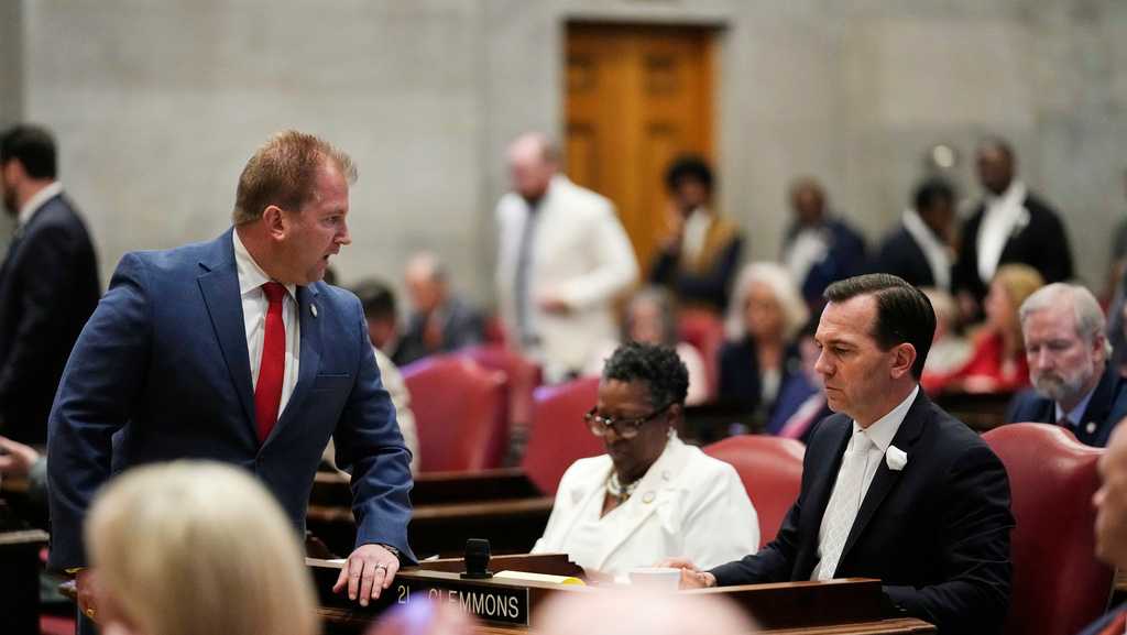 Tennessee lawmakers to vote on new US House map sought by Trump
