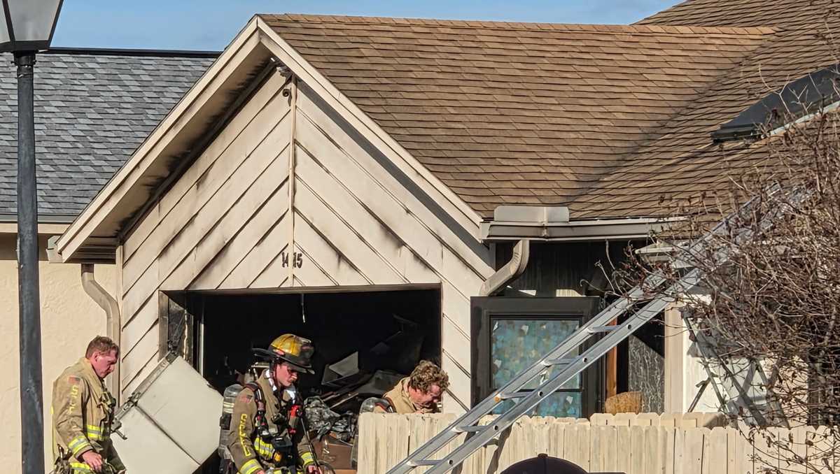 1 dead in Winter Springs house fire, officials say