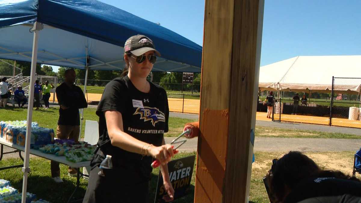 Ravens volunteer to help rehab Patterson Park rec centers