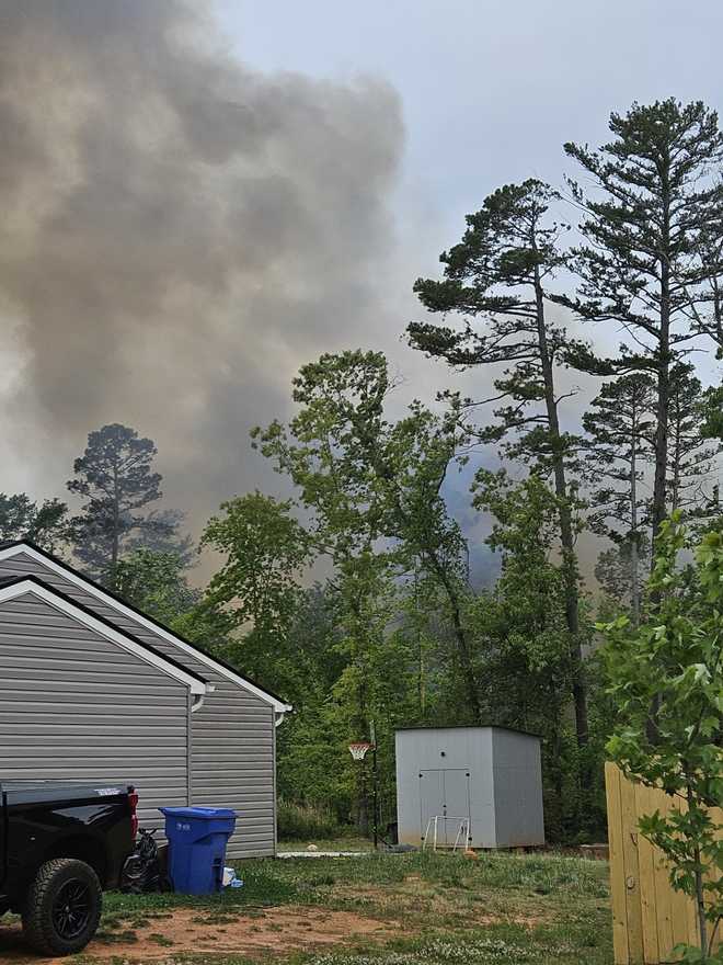SC: Officials respond to large fire