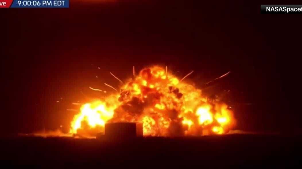 Blue Origin rocket explodes during test at Kennedy Space Center