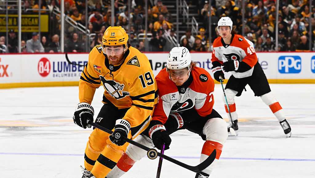 Penguins fend off elimination again with a 3-2 Game 5 win over Flyers ...