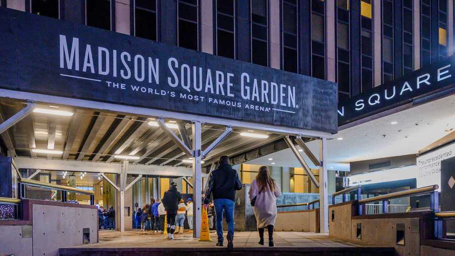 Man dies after fall at Madison Square Garden concert
