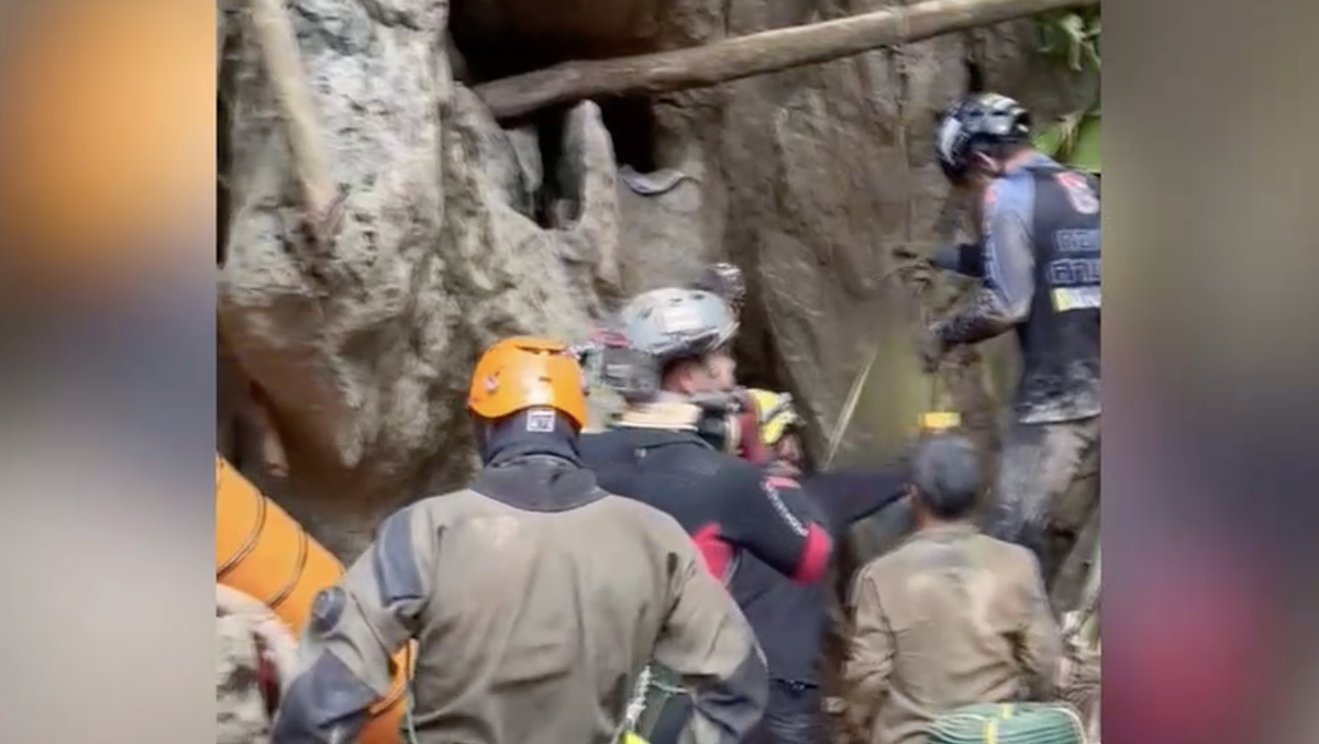 Search continues for 7 villagers trapped in a flooded Laos cave