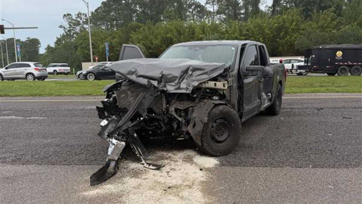 Hit-and-run becomes high-speed pursuit in New Smyrna Beach, troopers say
