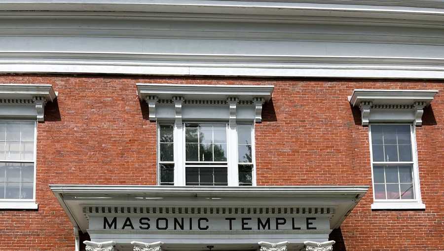 Flag on historic Bath Masonic Temple burned, investigators say